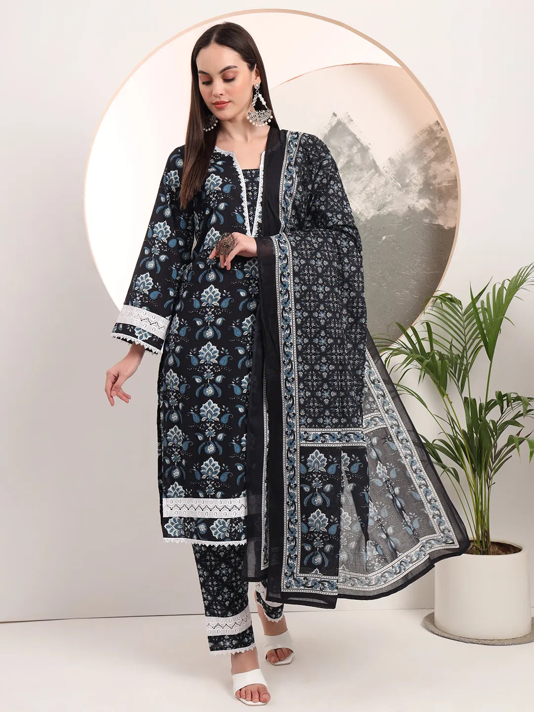 Black Floral Print Pakistani Style Kurta Trouser And Dupatta Set ...